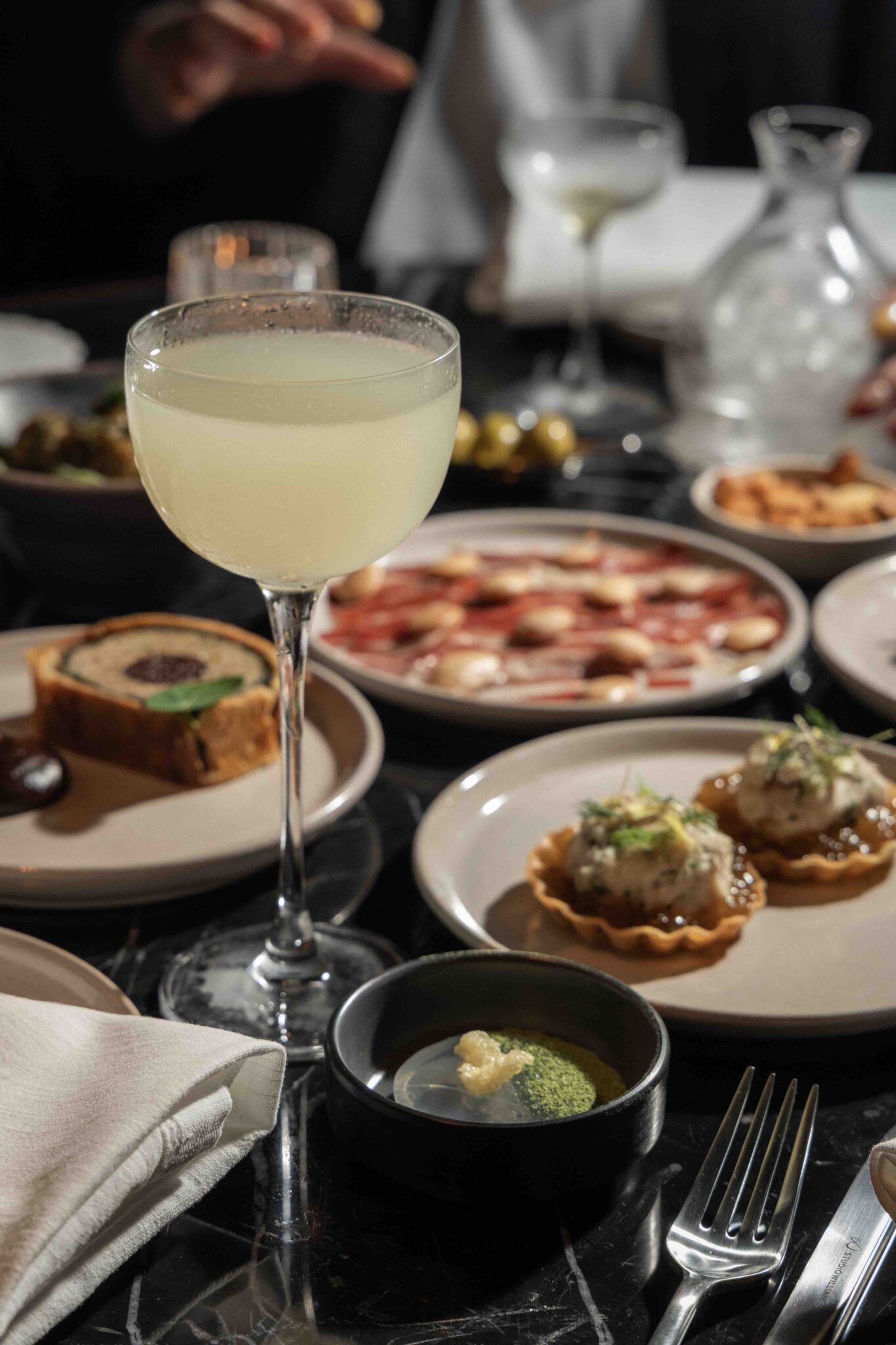 Rodd & Gunn completes four-storey flagship with new Member’s Bar and ...